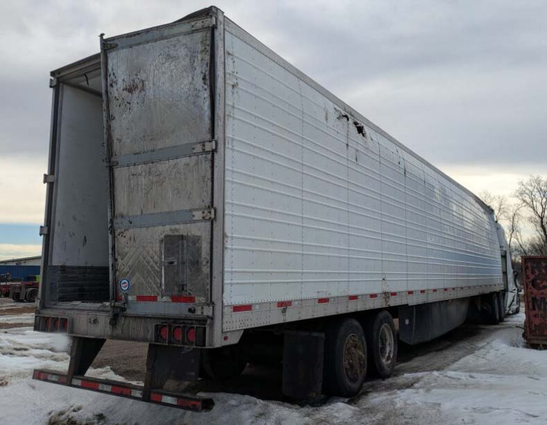 [Auction]: 2022 Utility Reefer Trailer | Minnesota | damaged | CAG
