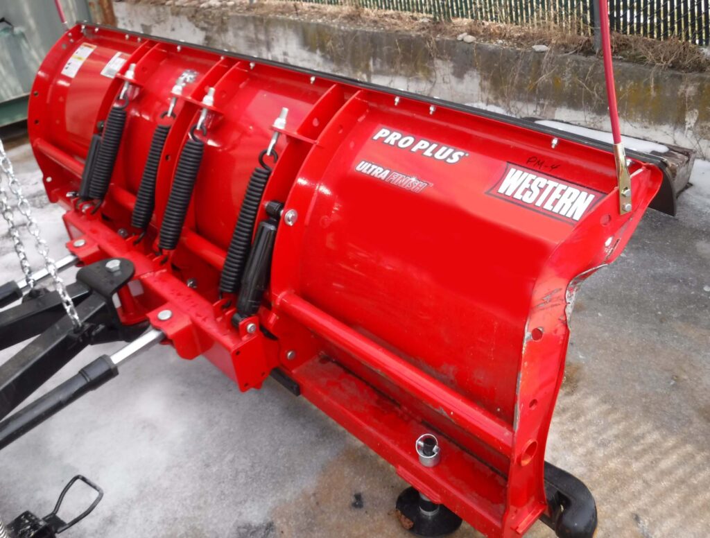 [Auction]: 2025 Western Pro Plus 8' Snow Plow | Maryland | damaged | CAG