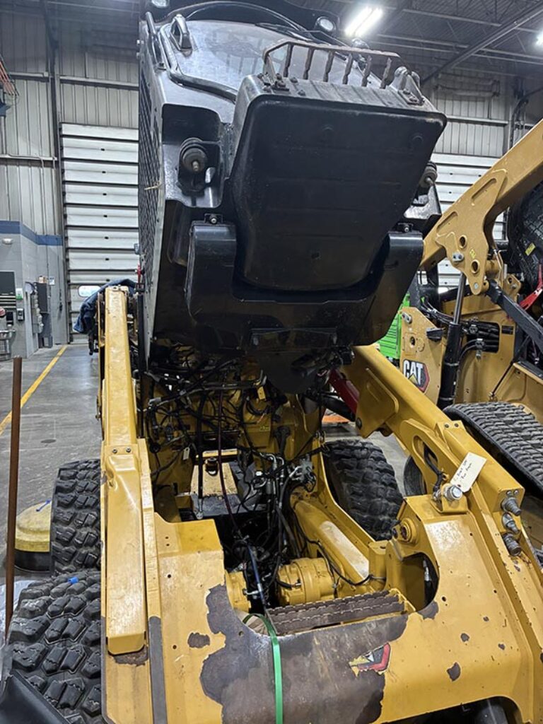 [Auction]: 2022 Caterpillar 246D3 Skid Steer | Wisconsin | damaged | CAG