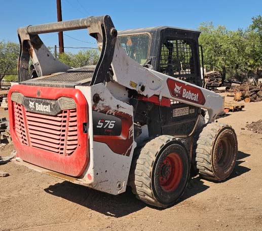[Auction]: 2023 Bobcat S76 Skid Steer | est 300 hours miles | damaged | CAG