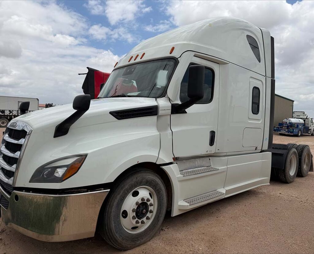 [Auction]: 2023 Freightliner New Cascadia | est. 614,115 miles miles ...